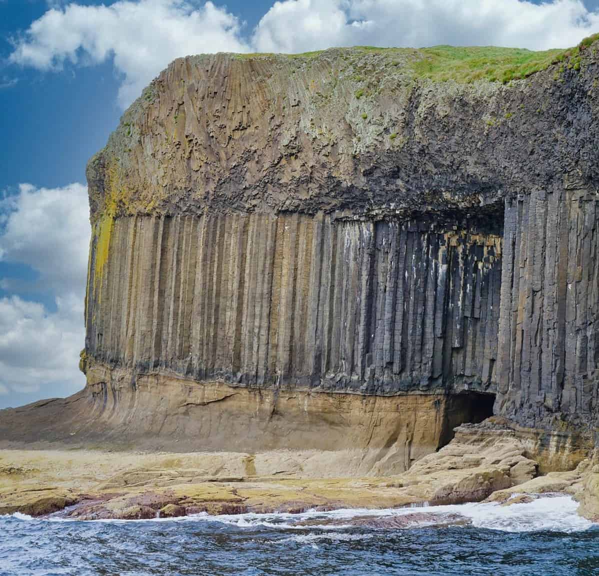 The Fingal's Cave in Scotland: Exhilarating Adventures Await in Deep ...