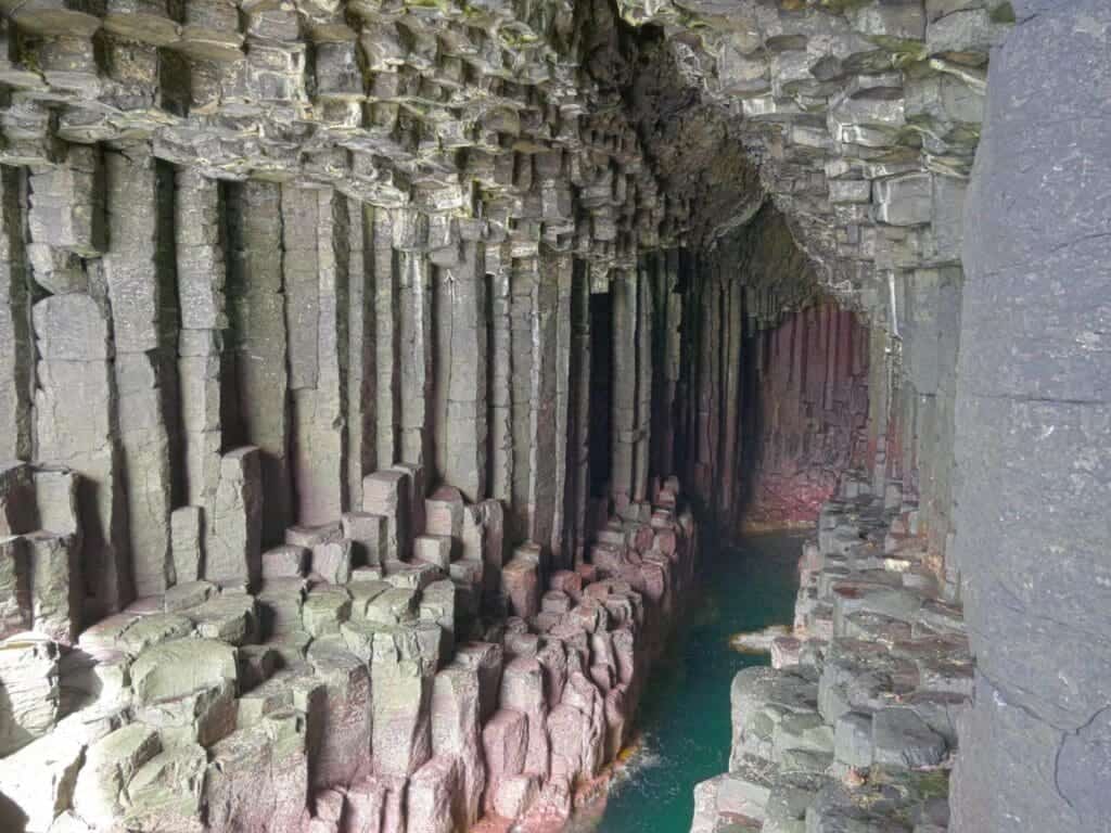 The Fingal's Cave in Scotland: Exhilarating Adventures Await in Deep ...